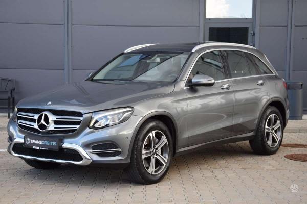 Mercedes-Benz GLC 220 2016 in Vilnius on AUTOMOTO.COM.LV Grey Mercedes-Benz GLC 220 2016 in Vilnius, with an engine capacity of 2.14 L and mileage of 269 thousand km for 15200 €, photo 8 on AUTOMOTO.COM.LV