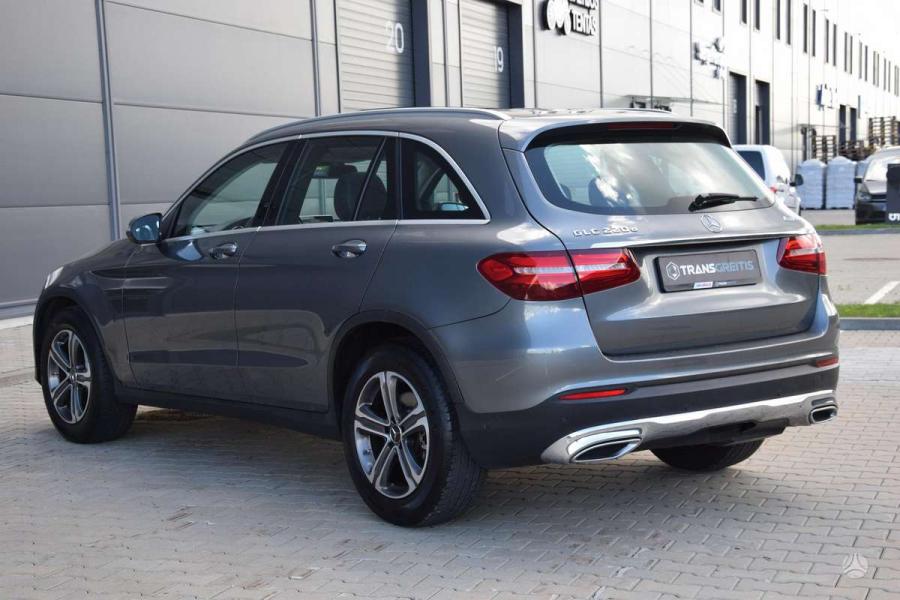 Pelēks Mercedes-Benz GLC 220 2016 Viļņa, ar dzinēja tilpumu 2.14 L un nobraukumu 269 tūkst. km par 15200 €, foto 11 vietnē AUTOMOTO.COM.LV