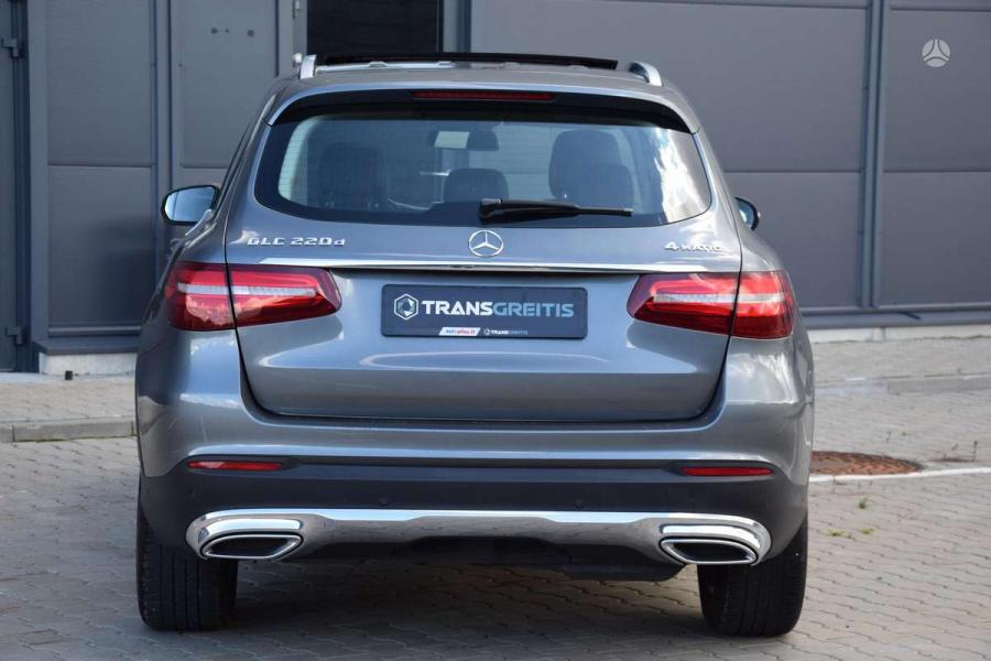 Pelēks Mercedes-Benz GLC 220 2016 Viļņa, ar dzinēja tilpumu 2.14 L un nobraukumu 269 tūkst. km par 15200 €, foto 12 vietnē AUTOMOTO.COM.LV
