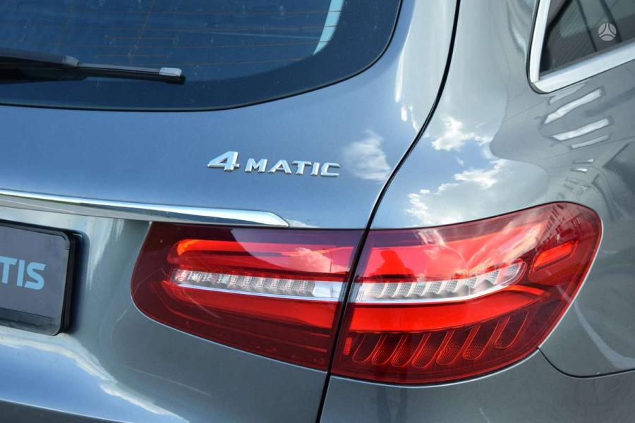 Pelēks Mercedes-Benz GLC 220 2016 Viļņa, ar dzinēja tilpumu 2.14 L un nobraukumu 269 tūkst. km par 15200 €, foto 15 vietnē AUTOMOTO.COM.LV