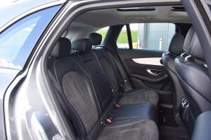 Pelēks Mercedes-Benz GLC 220 2016 Viļņa, ar dzinēja tilpumu 2.14 L un nobraukumu 269 tūkst. km par 15200 €, foto 24 vietnē AUTOMOTO.COM.LV