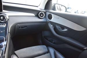 Pelēks Mercedes-Benz GLC 220 2016 Viļņa, ar dzinēja tilpumu 2.14 L un nobraukumu 269 tūkst. km par 15200 €, foto 26 vietnē AUTOMOTO.COM.LV