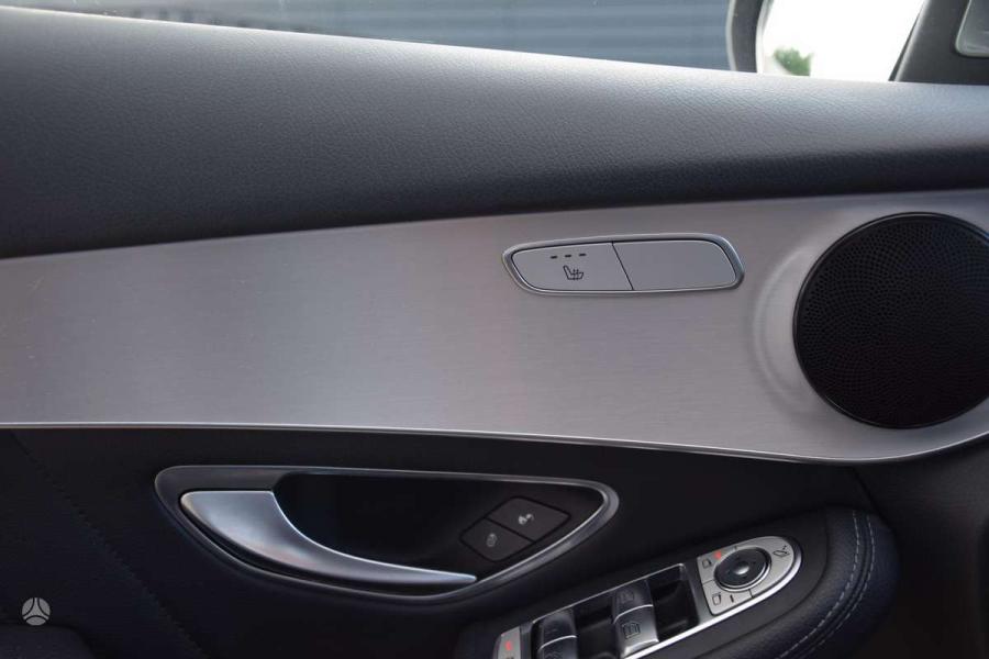 Pelēks Mercedes-Benz GLC 220 2016 Viļņa, ar dzinēja tilpumu 2.14 L un nobraukumu 269 tūkst. km par 15200 €, foto 28 vietnē AUTOMOTO.COM.LV