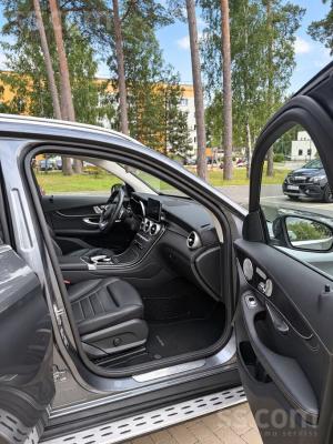 Pelēks Mercedes-Benz GLC 220 2016 Rīga, ar dzinēja tilpumu 2.20 L un nobraukumu 232 tūkst. km par 19900 €, foto 6 vietnē AUTOMOTO.COM.LV