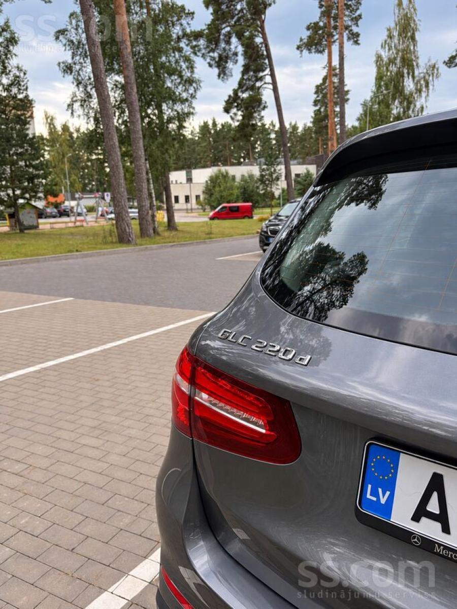 Pelēks Mercedes-Benz GLC 220 2016 Rīga, ar dzinēja tilpumu 2.20 L un nobraukumu 232 tūkst. km par 19900 €, foto 21 vietnē AUTOMOTO.COM.LV