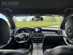 Grey Mercedes-Benz GLC 220 2016 in Riga, with an engine capacity of 2.20 L and mileage of 220 thousand km for 19000 €, photo 7 on AUTOMOTO.COM.LV
