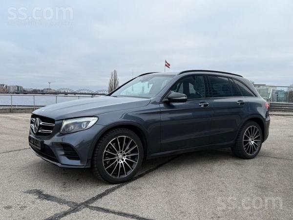 Grey Mercedes-Benz GLC 220 2017 in Riga, with an engine capacity of 2.20 L and mileage of 281 thousand km for 19500 €, photo 6 on AUTOMOTO.COM.LV