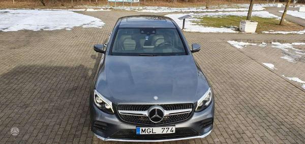 Grey Mercedes-Benz GLC 220 2017 in Taurage, with an engine capacity of 2.20 L and mileage of 330 thousand km for 20600 €, photo 7 on AUTOMOTO.COM.LV