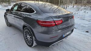 Grey Mercedes-Benz GLC 220 2017 in Taurage, with an engine capacity of 2.20 L and mileage of 310 thousand km for 20900 €, photo 3 on AUTOMOTO.COM.LV