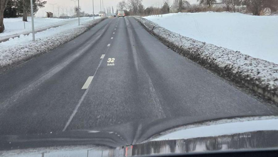 Grey Mercedes-Benz GLC 220 2017 in Taurage, with an engine capacity of 2.20 L and mileage of 310 thousand km for 20900 €, photo 19 on AUTOMOTO.COM.LV