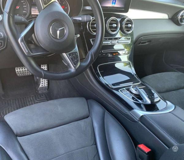 Grey Mercedes-Benz GLC 220 2017 in Anyksciai, with an engine capacity of 2.20 L and mileage of 240 thousand km for 22500 €, photo 6 on AUTOMOTO.COM.LV