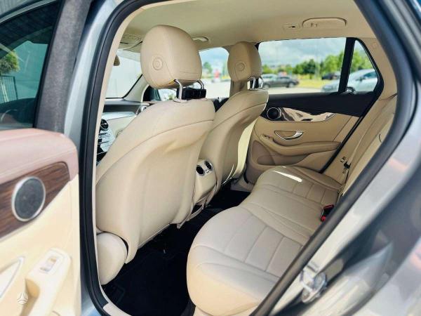 Grey Mercedes-Benz GLC 220 2017 in Siauliai, with an engine capacity of 2.14 L and mileage of 98 thousand km for 24499 €, photo 8 on AUTOMOTO.COM.LV