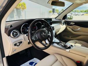 Grey Mercedes-Benz GLC 220 2017 in Siauliai, with an engine capacity of 2.14 L and mileage of 98 thousand km for 24499 €, photo 6 on AUTOMOTO.COM.LV