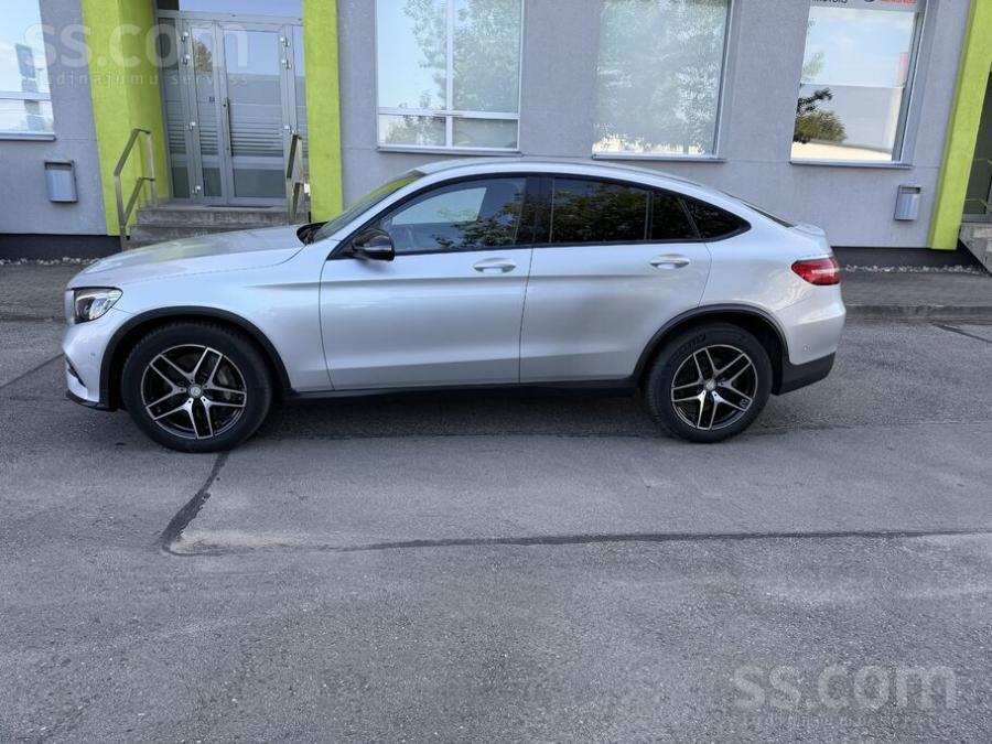 Grey Mercedes-Benz GLC 220 2017 in Riga, with an engine capacity of 2.20 L and mileage of 101 thousand km for 24500 €, photo 8 on AUTOMOTO.COM.LV