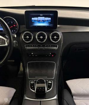Grey Mercedes-Benz GLC 220 2017 in Marijampole, with an engine capacity of 2.14 L and mileage of 197 thousand km for 25999 €, photo 23 on AUTOMOTO.COM.LV