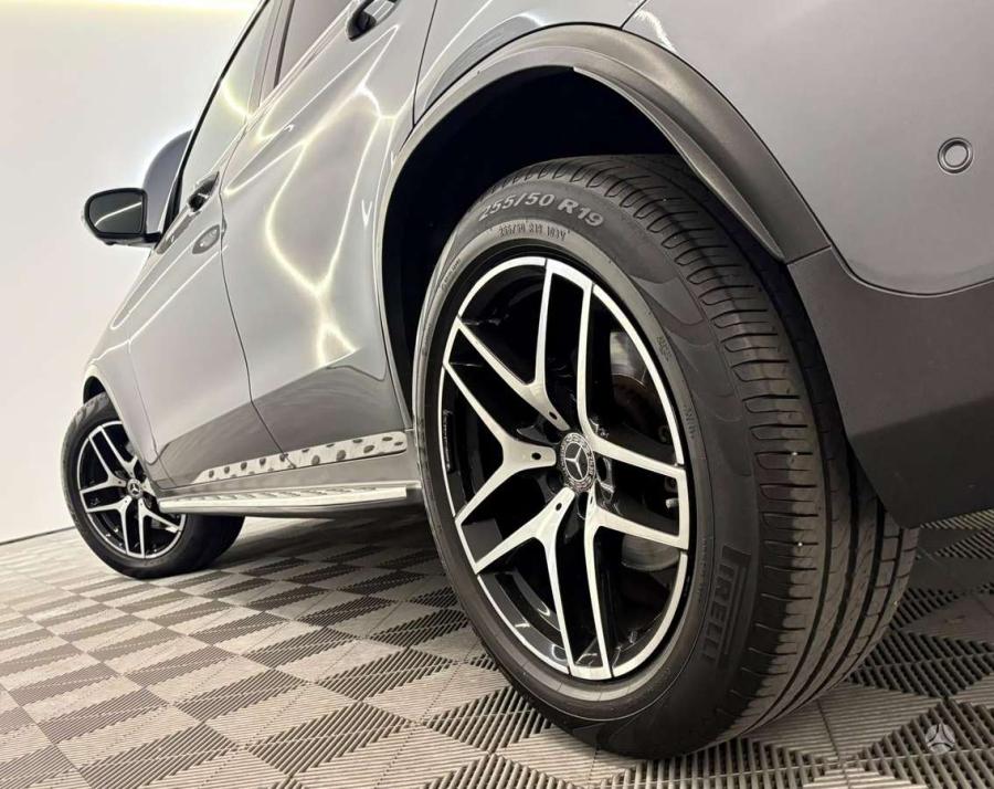 Grey Mercedes-Benz GLC 220 2017 in Marijampole, with an engine capacity of 2.14 L and mileage of 197 thousand km for 25999 €, photo 27 on AUTOMOTO.COM.LV