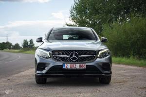 Grey Mercedes-Benz GLC 220 2017 in Elektrenai, with an engine capacity of 2.15 L and mileage of 270 thousand km for 20900 €, photo 3 on AUTOMOTO.COM.LV
