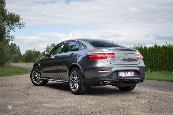 Grey Mercedes-Benz GLC 220 2017 in Elektrenai, with an engine capacity of 2.15 L and mileage of 270 thousand km for 20900 €, photo 6 on AUTOMOTO.COM.LV