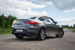Grey Mercedes-Benz GLC 220 2017 in Elektrenai, with an engine capacity of 2.15 L and mileage of 270 thousand km for 20900 €, photo 8 on AUTOMOTO.COM.LV
