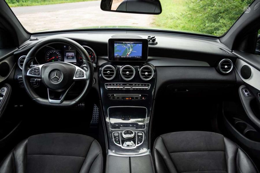 Grey Mercedes-Benz GLC 220 2017 in Elektrenai, with an engine capacity of 2.15 L and mileage of 270 thousand km for 20900 €, photo 10 on AUTOMOTO.COM.LV