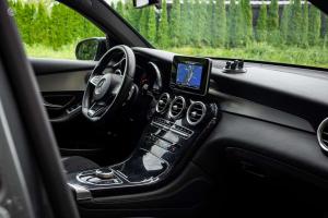 Grey Mercedes-Benz GLC 220 2017 in Elektrenai, with an engine capacity of 2.15 L and mileage of 270 thousand km for 20900 €, photo 14 on AUTOMOTO.COM.LV