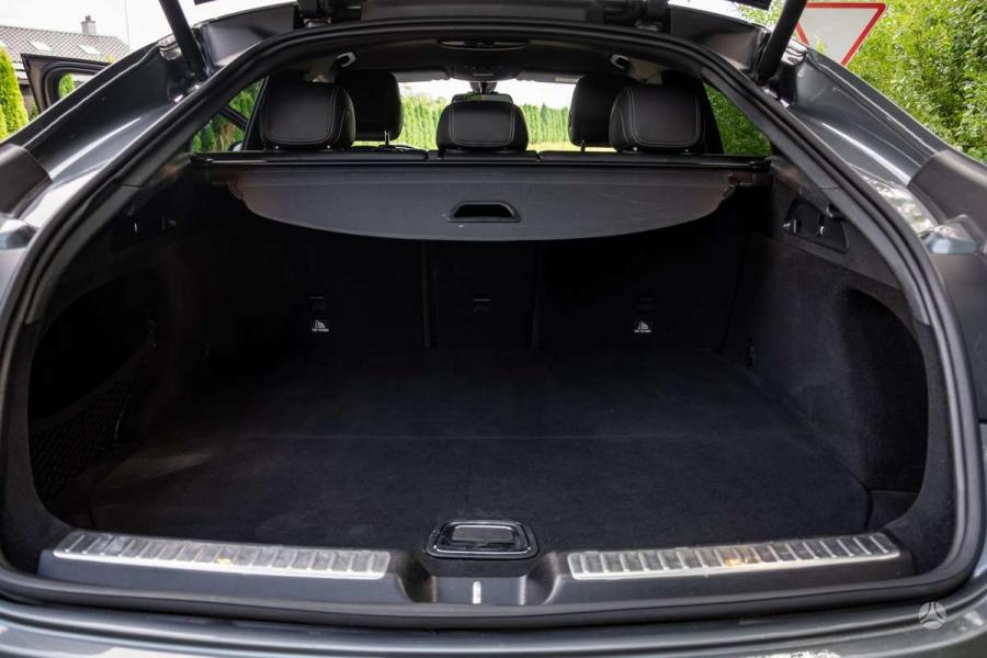 Grey Mercedes-Benz GLC 220 2017 in Elektrenai, with an engine capacity of 2.15 L and mileage of 270 thousand km for 20900 €, photo 20 on AUTOMOTO.COM.LV