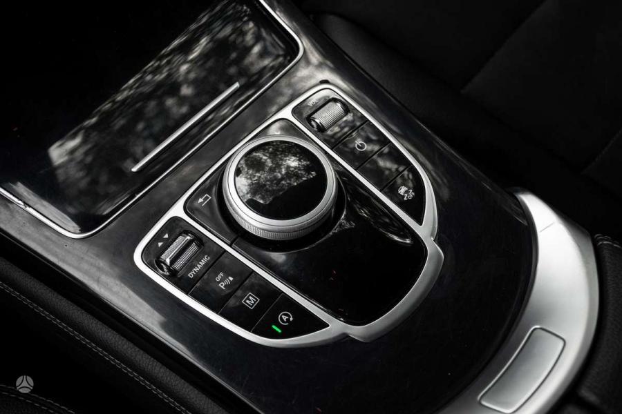 Grey Mercedes-Benz GLC 220 2017 in Elektrenai, with an engine capacity of 2.15 L and mileage of 270 thousand km for 20900 €, photo 26 on AUTOMOTO.COM.LV