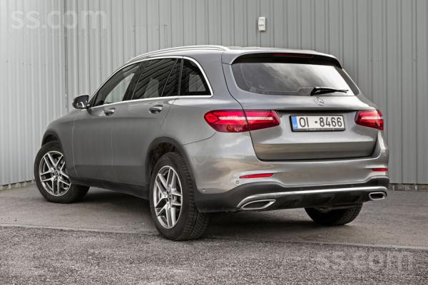 Pelēks Mercedes-Benz GLC 220 2018 Ogre, ar dzinēja tilpumu 2.10 L un nobraukumu 121 tūkst. km par 26000 €, foto 4 vietnē AUTOMOTO.COM.LV
