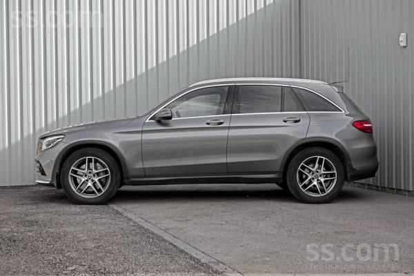 Pelēks Mercedes-Benz GLC 220 2018 Ogre, ar dzinēja tilpumu 2.10 L un nobraukumu 121 tūkst. km par 26000 €, foto 6 vietnē AUTOMOTO.COM.LV