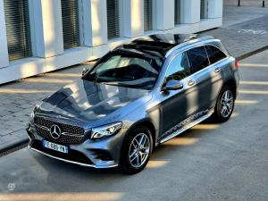 Grey Mercedes-Benz GLC 220 2019 in Vilnius, with an engine capacity of 2.14 L and mileage of 301 thousand km for 17800 €, photo  on AUTOMOTO.COM.LV
