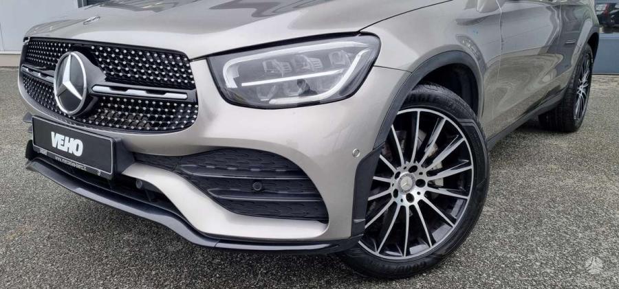 Grey Mercedes-Benz GLC 220 2019 in Klaipeda, with an engine capacity of 1.95 L and mileage of 204 thousand km for 26000 €, photo 12 on AUTOMOTO.COM.LV