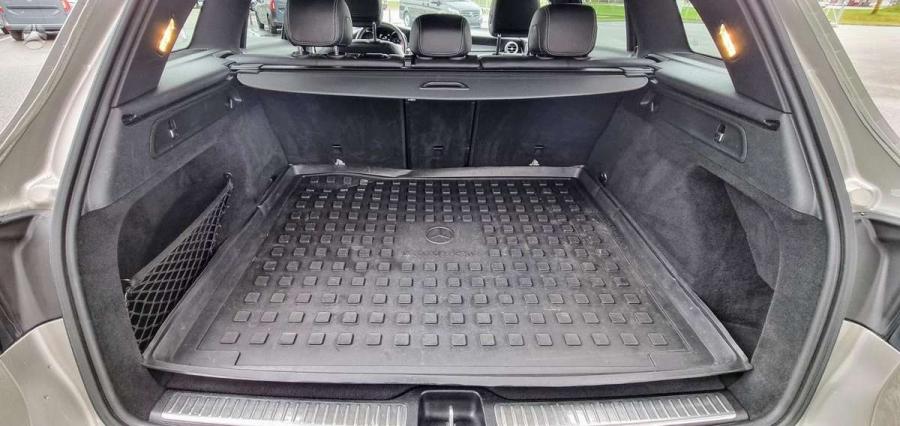 Grey Mercedes-Benz GLC 220 2019 in Klaipeda, with an engine capacity of 1.95 L and mileage of 204 thousand km for 26000 €, photo 31 on AUTOMOTO.COM.LV