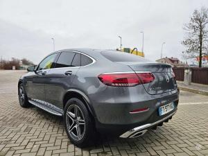 Grey Mercedes-Benz GLC 220 2020 in Taurage, with an engine capacity of 1.95 L and mileage of 197 thousand km for 27500 €, photo 5 on AUTOMOTO.COM.LV