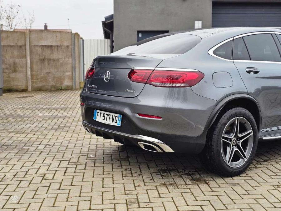 Grey Mercedes-Benz GLC 220 2020 in Taurage, with an engine capacity of 1.95 L and mileage of 197 thousand km for 27500 €, photo 11 on AUTOMOTO.COM.LV
