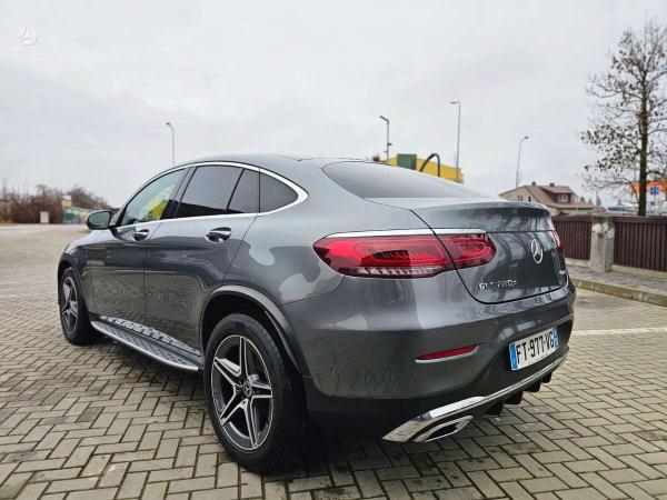 Pelēks Mercedes-Benz GLC 220 2020 Tauragė, ar dzinēja tilpumu 1.95 L un nobraukumu 200 tūkst. km par 27500 €, foto 19 vietnē AUTOMOTO.COM.LV