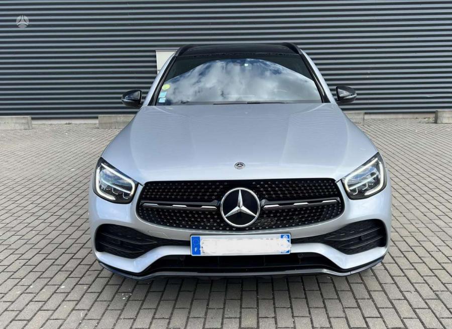 Pelēks Mercedes-Benz GLC 220 2020 Klaipėda, ar dzinēja tilpumu 1.95 L un nobraukumu 188 tūkst. km par 24500 €, foto 1 vietnē AUTOMOTO.COM.LV