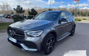 Grey Mercedes-Benz GLC 220 2020 in Plunge, with an engine capacity of 1.95 L and mileage of 224 thousand km for 24500 €, photo 3 on AUTOMOTO.COM.LV