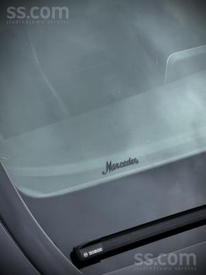 Pelēks Mercedes-Benz GLC 220 2020 Rīga, ar dzinēja tilpumu 2.00 L un nobraukumu 126 tūkst. km par 29900 €, foto 13 vietnē AUTOMOTO.COM.LV
