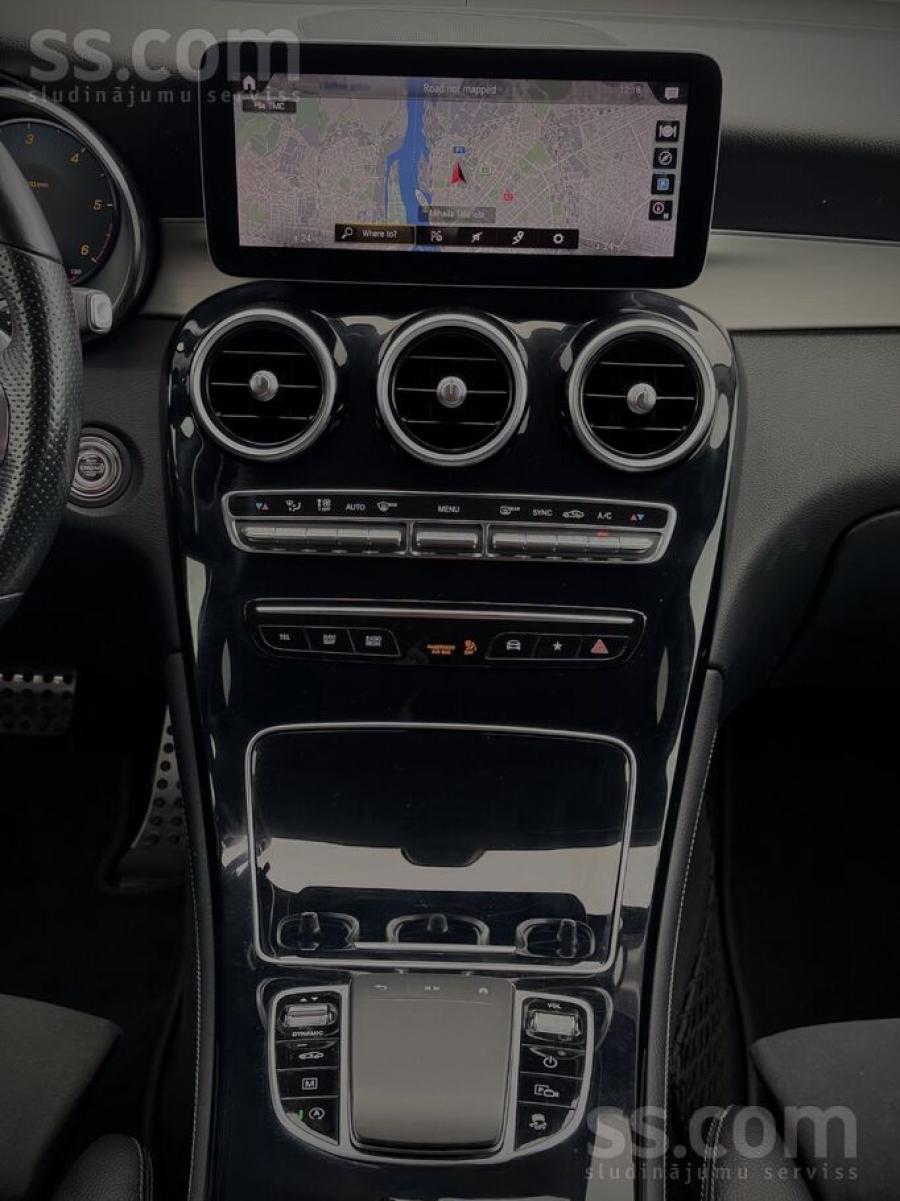 Pelēks Mercedes-Benz GLC 220 2020 Rīga, ar dzinēja tilpumu 2.00 L un nobraukumu 126 tūkst. km par 29900 €, foto 25 vietnē AUTOMOTO.COM.LV