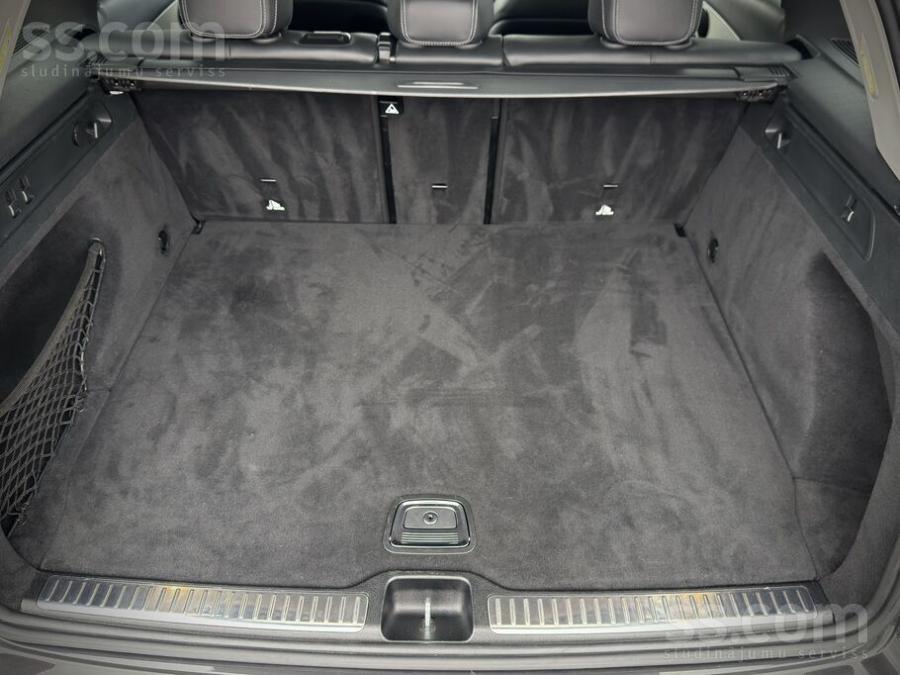 Pelēks Mercedes-Benz GLC 220 2020 Rīga, ar dzinēja tilpumu 2.00 L un nobraukumu 126 tūkst. km par 29900 €, foto 30 vietnē AUTOMOTO.COM.LV