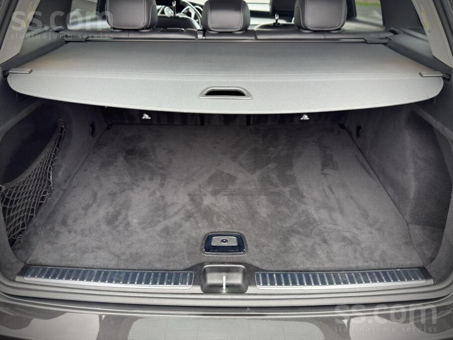 Pelēks Mercedes-Benz GLC 220 2020 Rīga, ar dzinēja tilpumu 2.00 L un nobraukumu 126 tūkst. km par 29900 €, foto 31 vietnē AUTOMOTO.COM.LV