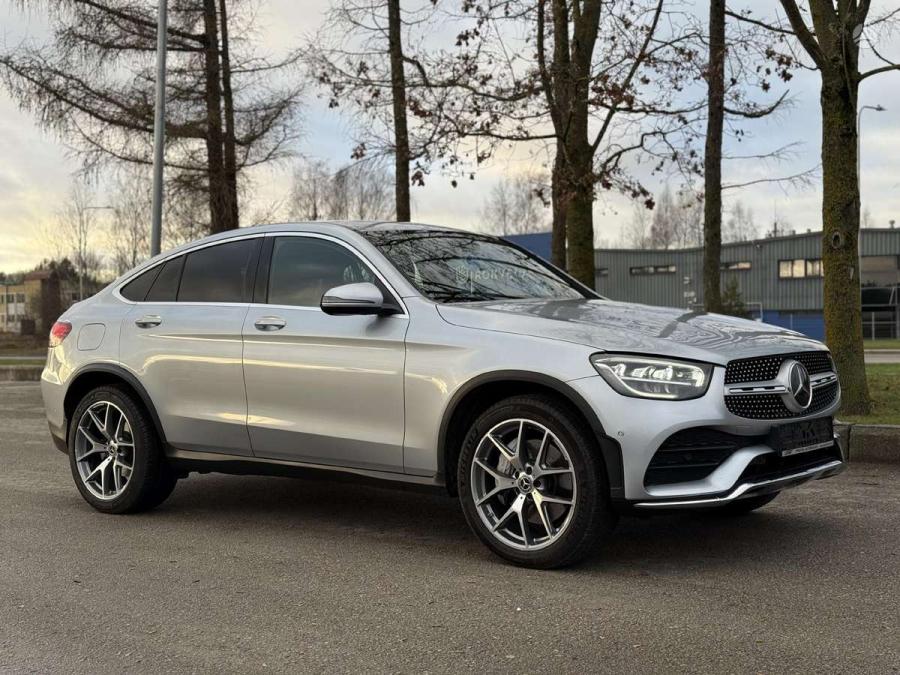 Grey Mercedes-Benz GLC 220 2021 in Panevezys, with an engine capacity of 1.95 L and mileage of 151 thousand km for 33800 €, photo 1 on AUTOMOTO.COM.LV