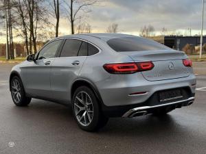 Pelēks Mercedes-Benz GLC 220 2021 Panevēža, ar dzinēja tilpumu 1.95 L un nobraukumu 151 tūkst. km par 33800 €, foto 14 vietnē AUTOMOTO.COM.LV