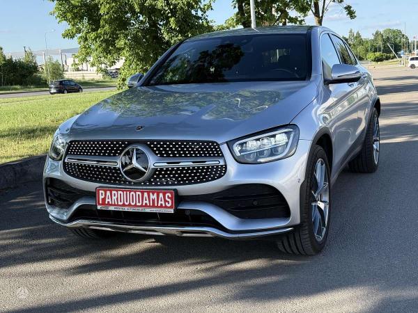 Grey Mercedes-Benz GLC 220 2021 in Panevezys, with an engine capacity of 1.95 L and mileage of 151 thousand km for 32900 €, photo 4 on AUTOMOTO.COM.LV