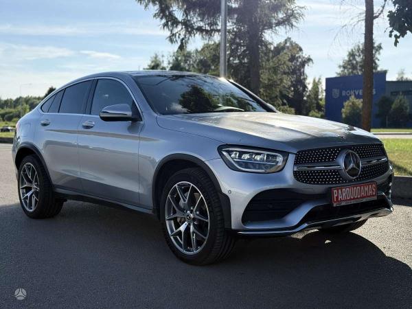 Grey Mercedes-Benz GLC 220 2021 in Panevezys, with an engine capacity of 1.95 L and mileage of 151 thousand km for 32900 €, photo 8 on AUTOMOTO.COM.LV