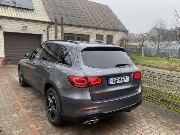 Pelēks Mercedes-Benz GLC 220 2022 Kelmė, ar dzinēja tilpumu 1.95 L un nobraukumu 149 tūkst. km par 28200 €, foto 5 vietnē AUTOMOTO.COM.LV