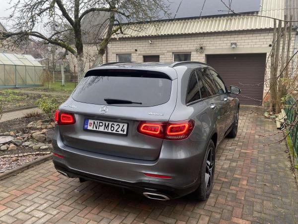 Pelēks Mercedes-Benz GLC 220 2022 Kelmė, ar dzinēja tilpumu 1.95 L un nobraukumu 149 tūkst. km par 28200 €, foto 6 vietnē AUTOMOTO.COM.LV