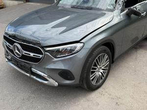 Pelēks Mercedes-Benz GLC 220 2023 Kauņa, ar dzinēja tilpumu 1.95 L un nobraukumu 49 tūkst. km par 28650 €, foto 5 vietnē AUTOMOTO.COM.LV