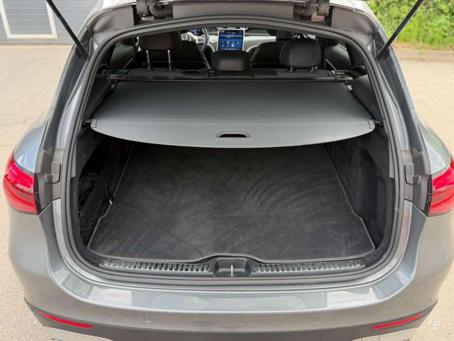 Pelēks Mercedes-Benz GLC 220 2023 Kauņa, ar dzinēja tilpumu 1.95 L un nobraukumu 49 tūkst. km par 28650 €, foto 13 vietnē AUTOMOTO.COM.LV