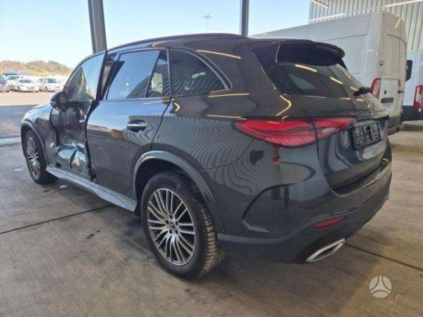 Grey Mercedes-Benz GLC 220 2024 in Druskininkai, with an engine capacity of 1.99 L and mileage of 53 thousand km for 36179 €, photo 3 on AUTOMOTO.COM.LV